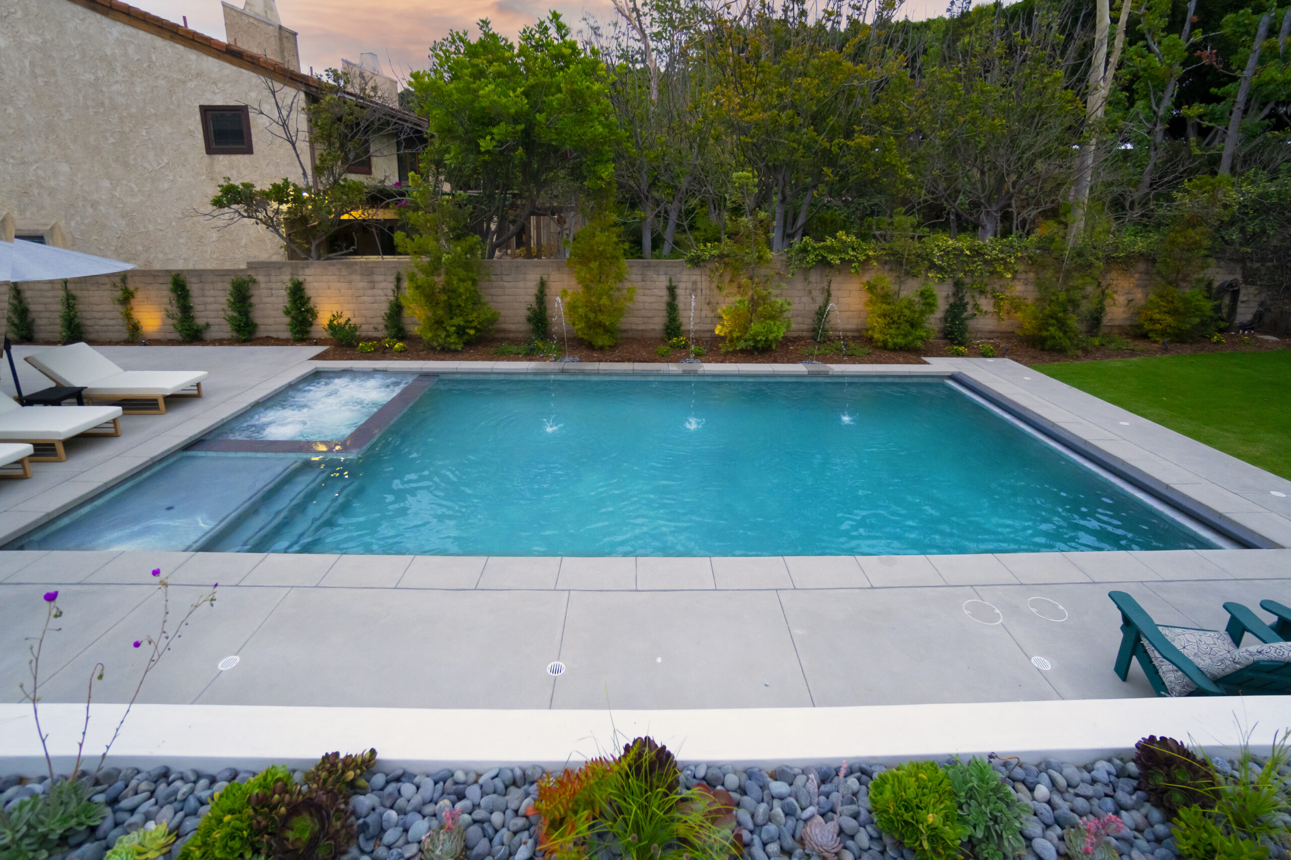 Large Modern Pool with Automatic Cover | Construction Company